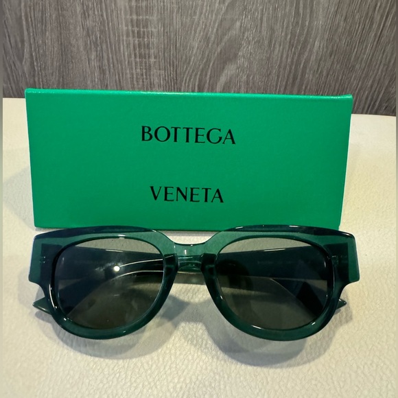 Bottega Veneta | Accessories | Bottega Veneta Emerald Green Glasses ...